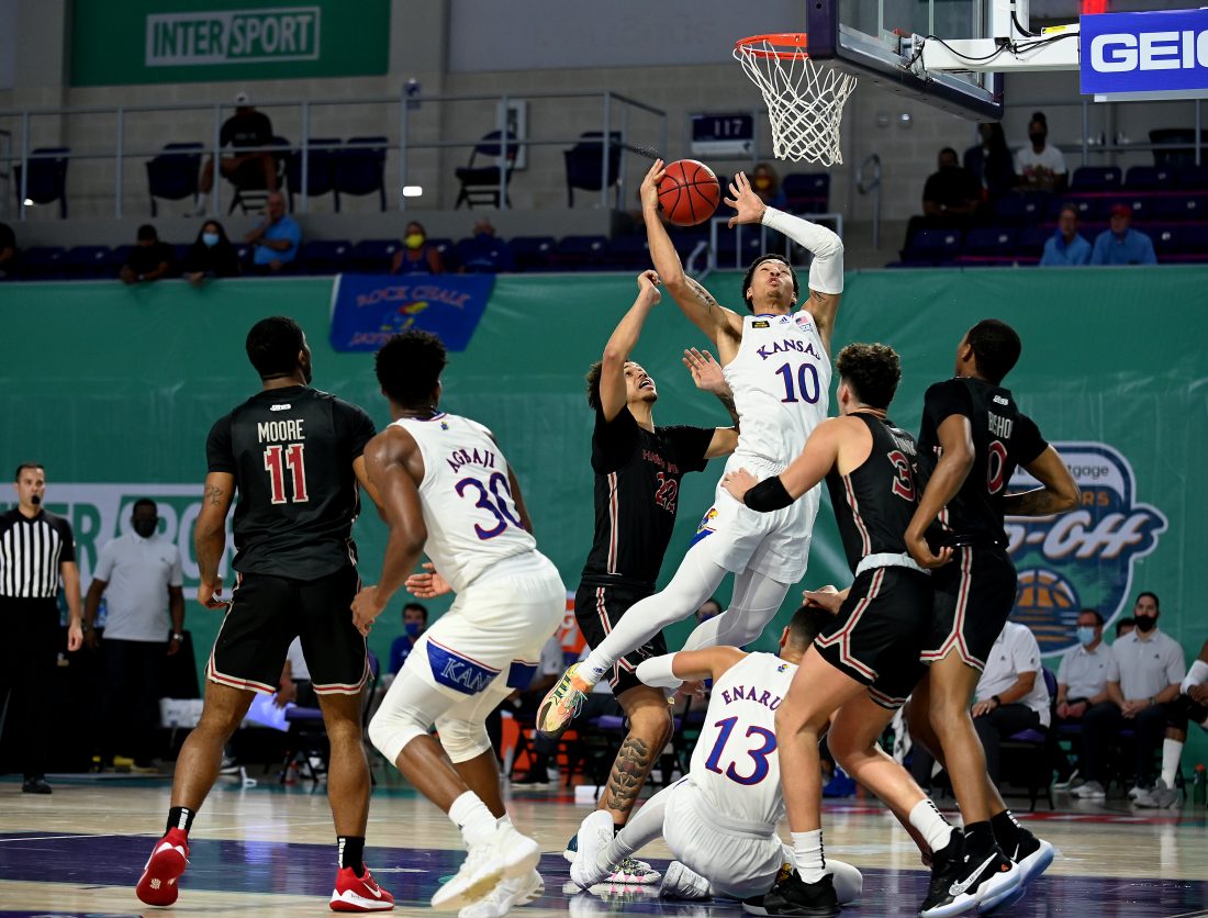 KU basketball notebook: Depth starting to show for sixth-ranked ...